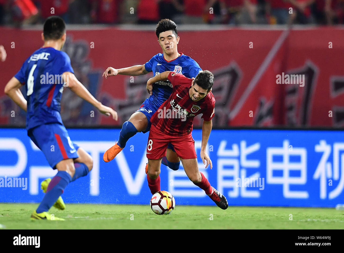 Li jianbin hi-res stock photography and images - Alamy