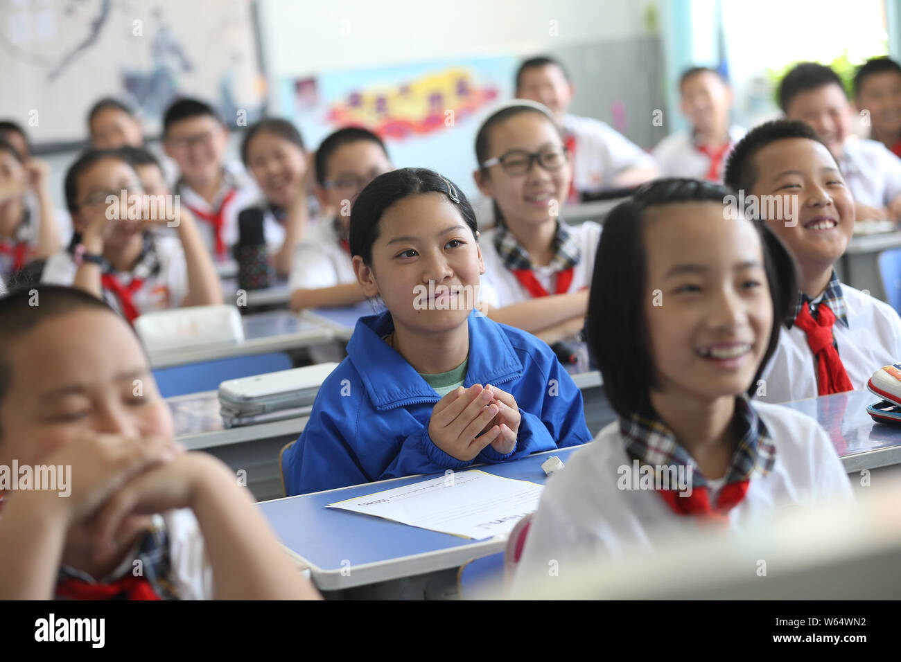 --FILE--Primary school students take a class in Changchun city ...