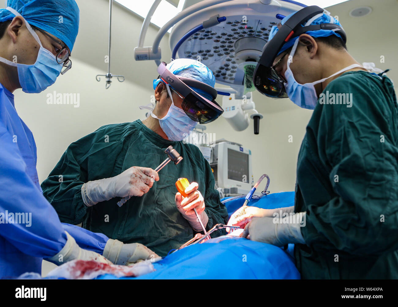 A 15 year old girl hi-res stock photography and images - Alamy