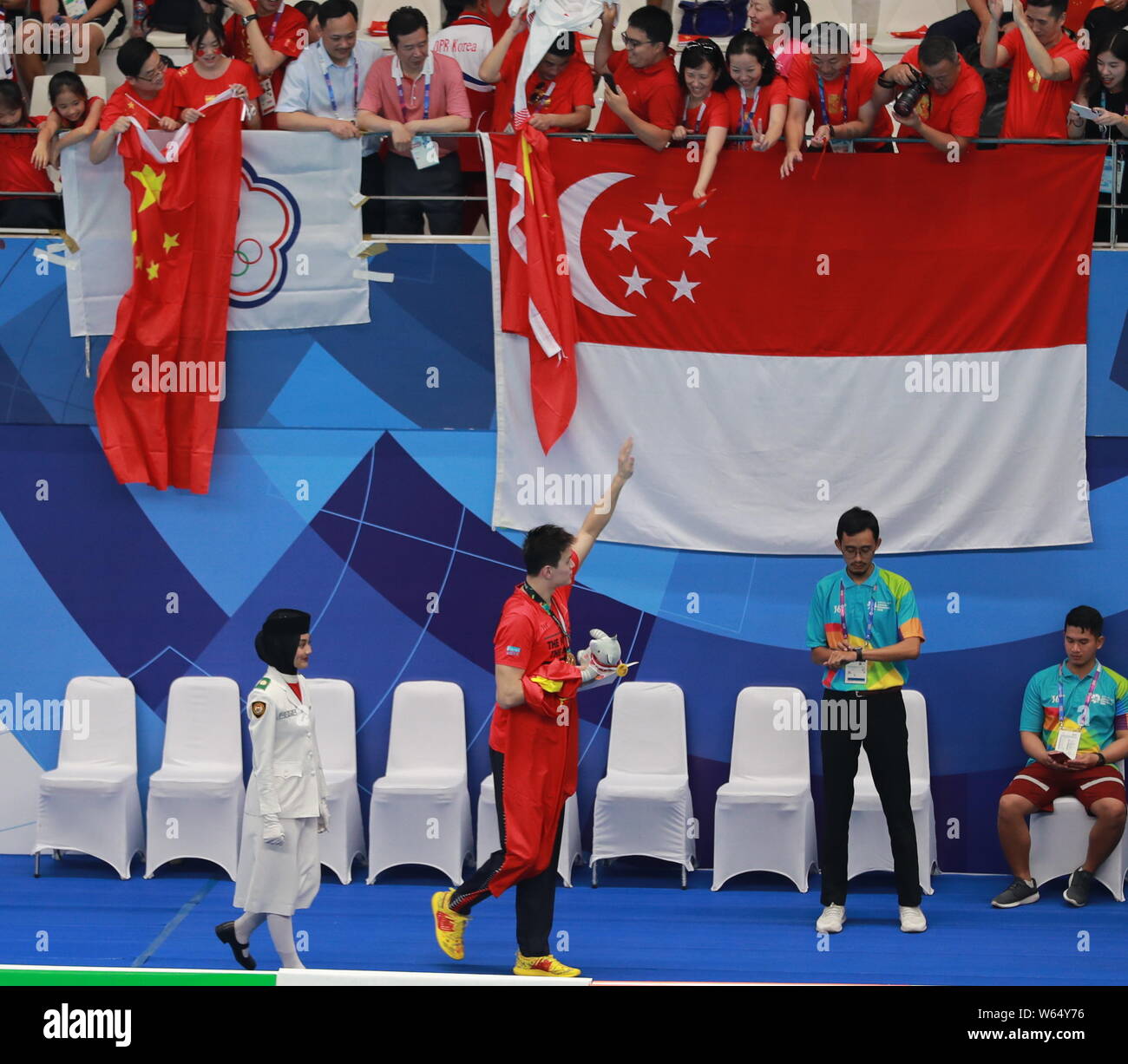 Gold medalist Sun Yang of China celebrates after winning the men's 800m ...