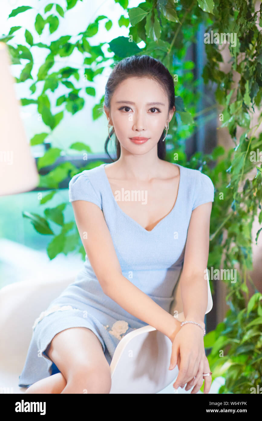 Pan shiqi hi-res stock photography and images - Alamy