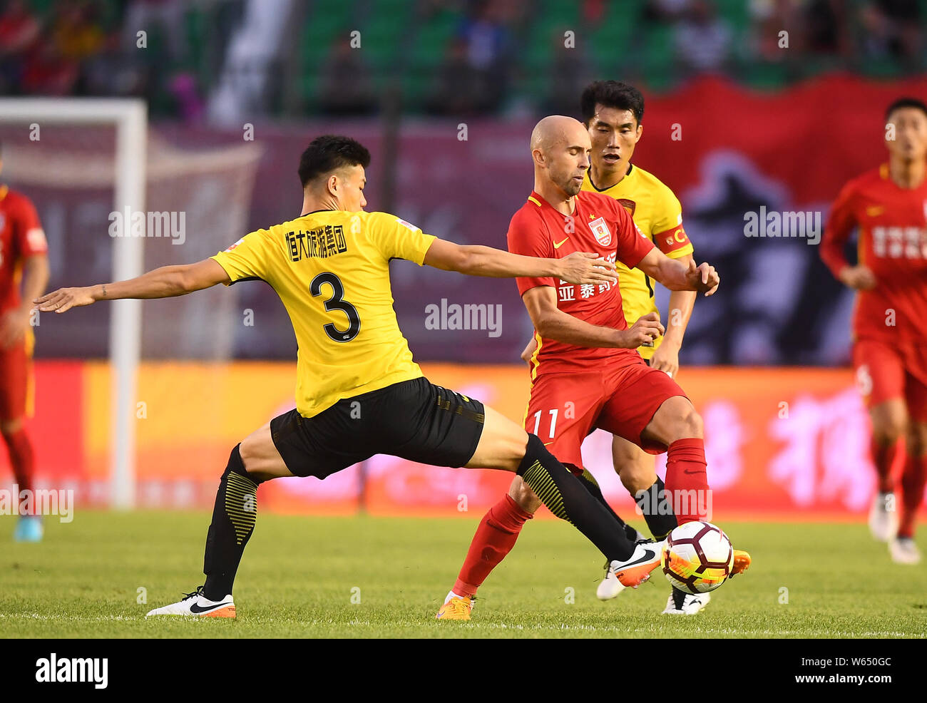 Right breaks hi-res stock photography and images - Alamy