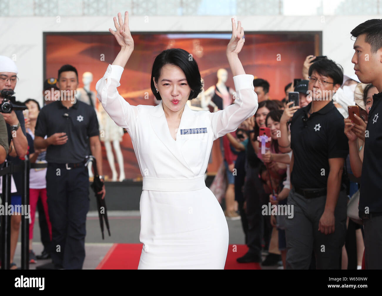 **TAIWAN OUT**Taiwanese host and actress Dee Hsu, more commonly known ...