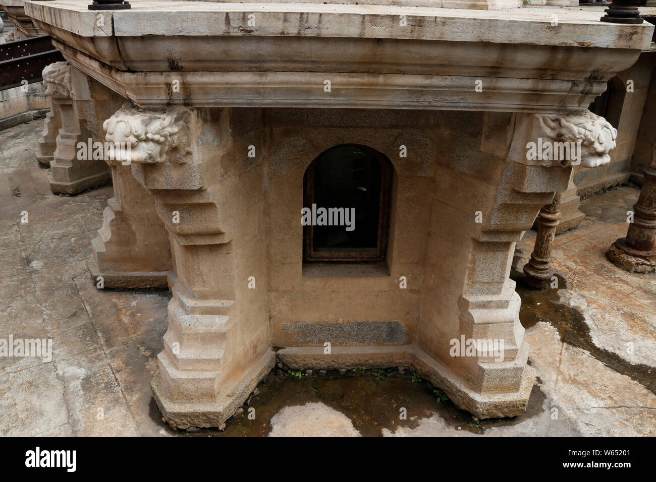 View of the Yanxi Palace, also known as the Palace of Prolonging ...