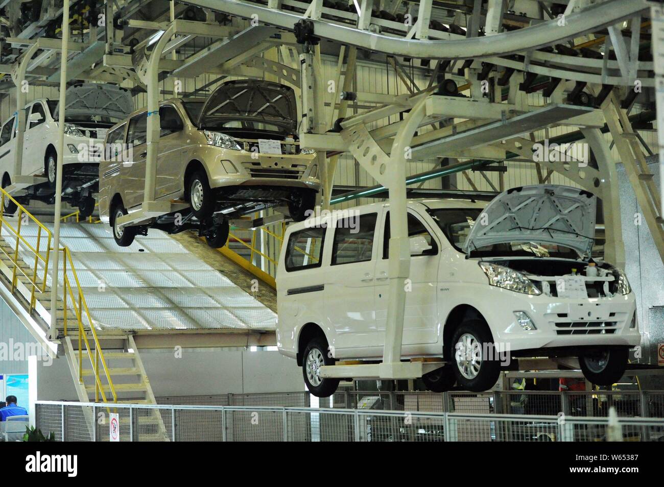 Cars of Wuling Motors are produced on the assembly line at an auto ...