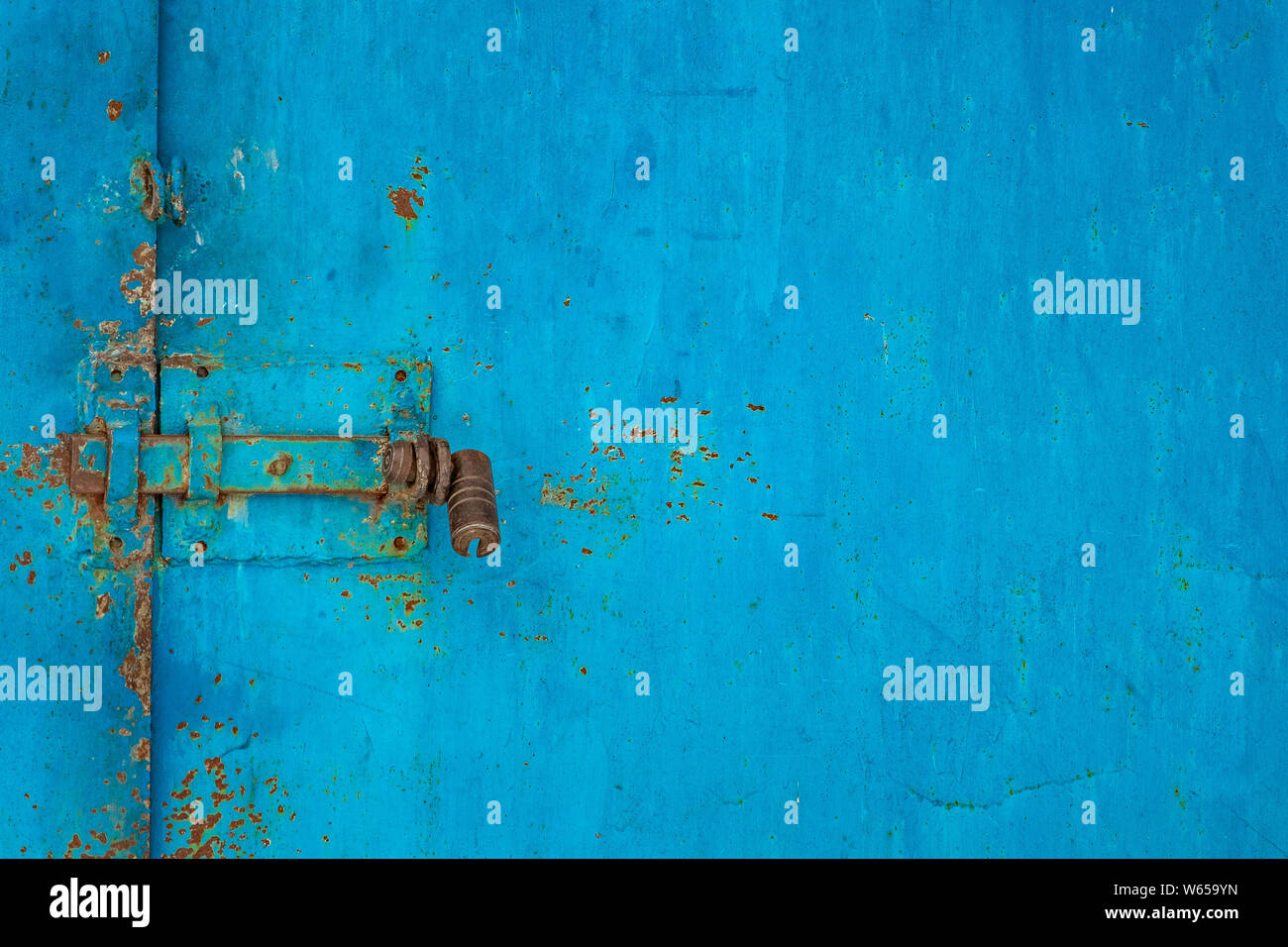 Blue gate door on hi-res stock photography and images - Alamy