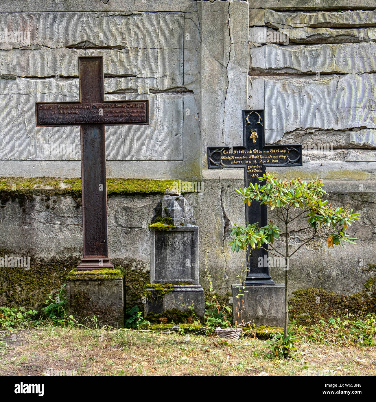 Berlin cathedral cemetery hi-res stock photography and images - Alamy