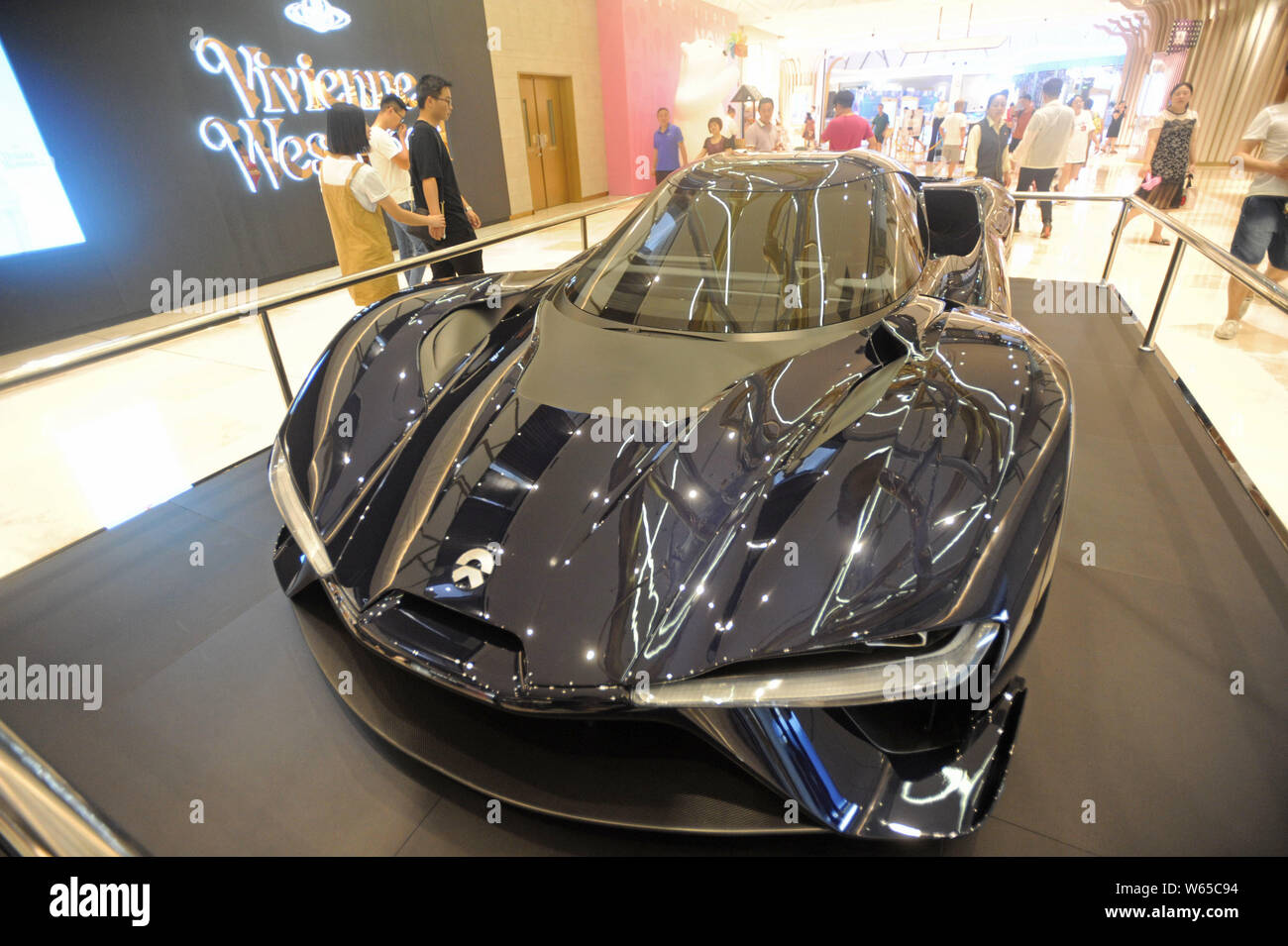 --FILE--A NIO EP9 NextEV sports car is on display at a shopping mall in ...