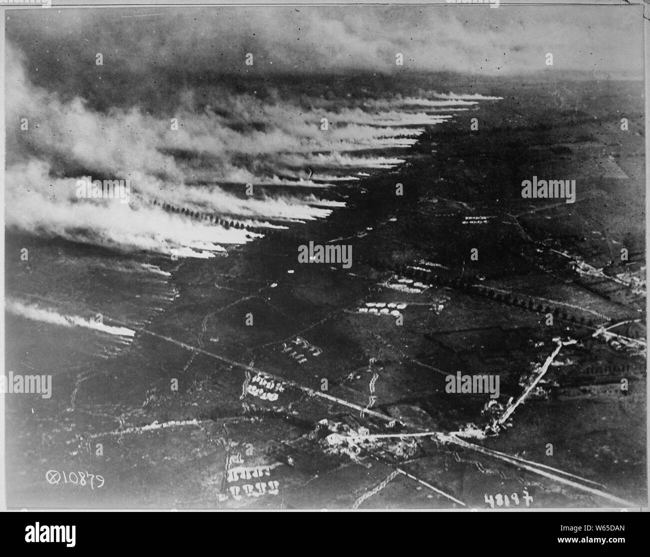 French soldiers using liquid fire to good advantage in front line ...