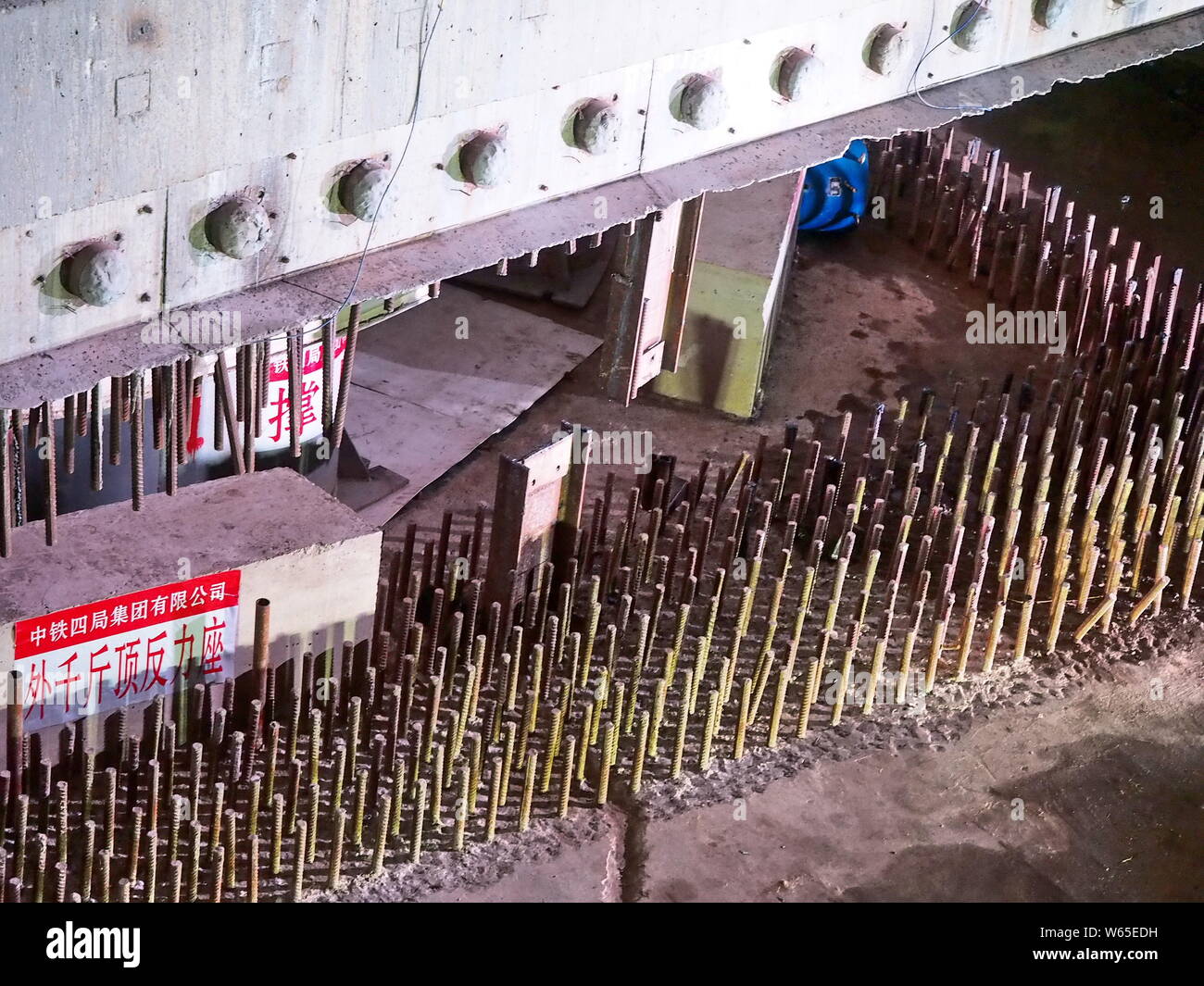 An 18,800-tonne box girder bridge is rotating 86.5 degrees ...