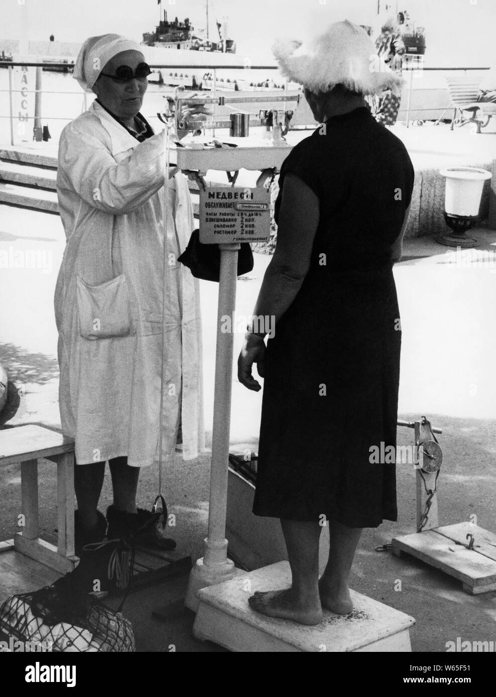 B scales Black and White Stock Photos & Images - Alamy