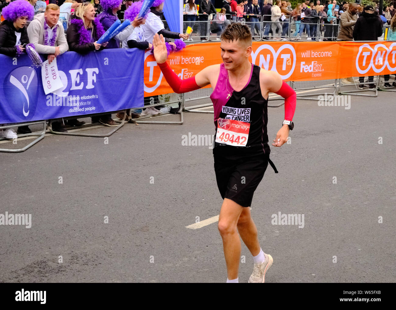 Virgin Money London Marathon 2019 - long distance (26+ miles) race held ...