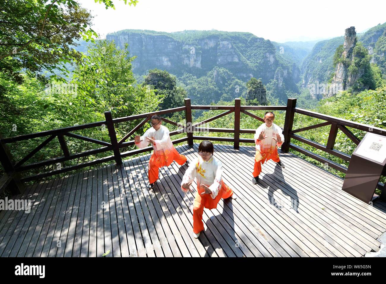 Tai chi enthusiasts practise shadow-boxing (Taiji, Taichi or Tai-chi ...
