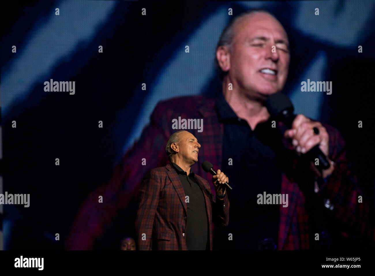 Hillsong Conference live at The O2 Arena, worshippers attend the ...
