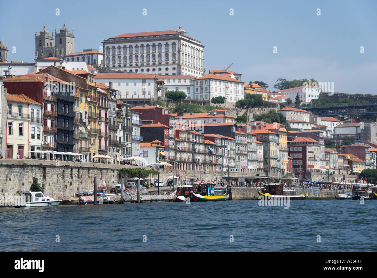 Harbor portugal hi-res stock photography and images - Alamy