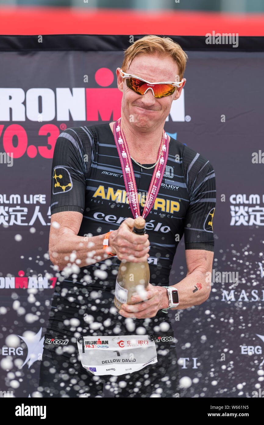 Celebrate champagne on podium hi-res stock photography and images - Alamy