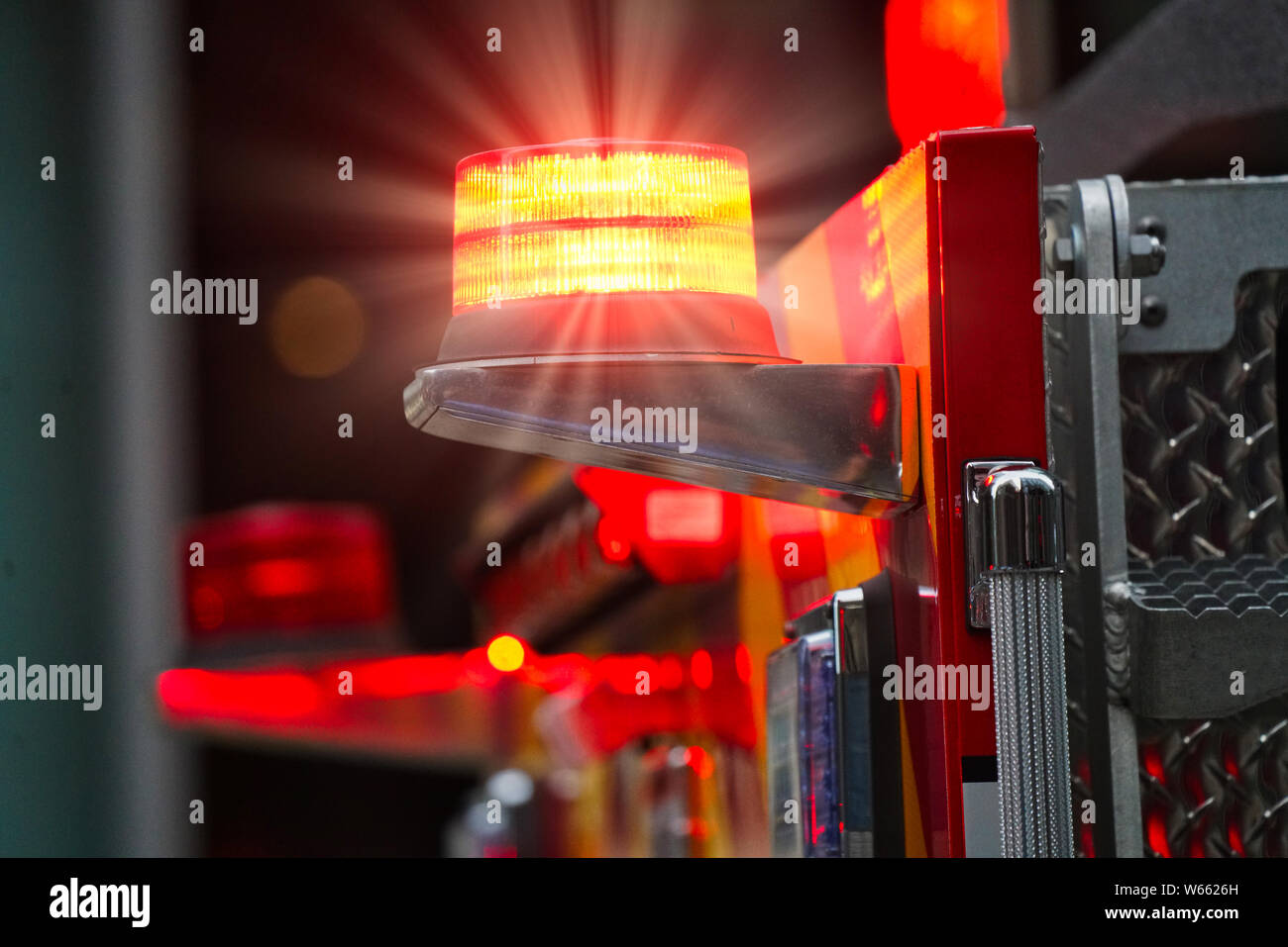Fire truck lights hi-res stock photography and images - Alamy