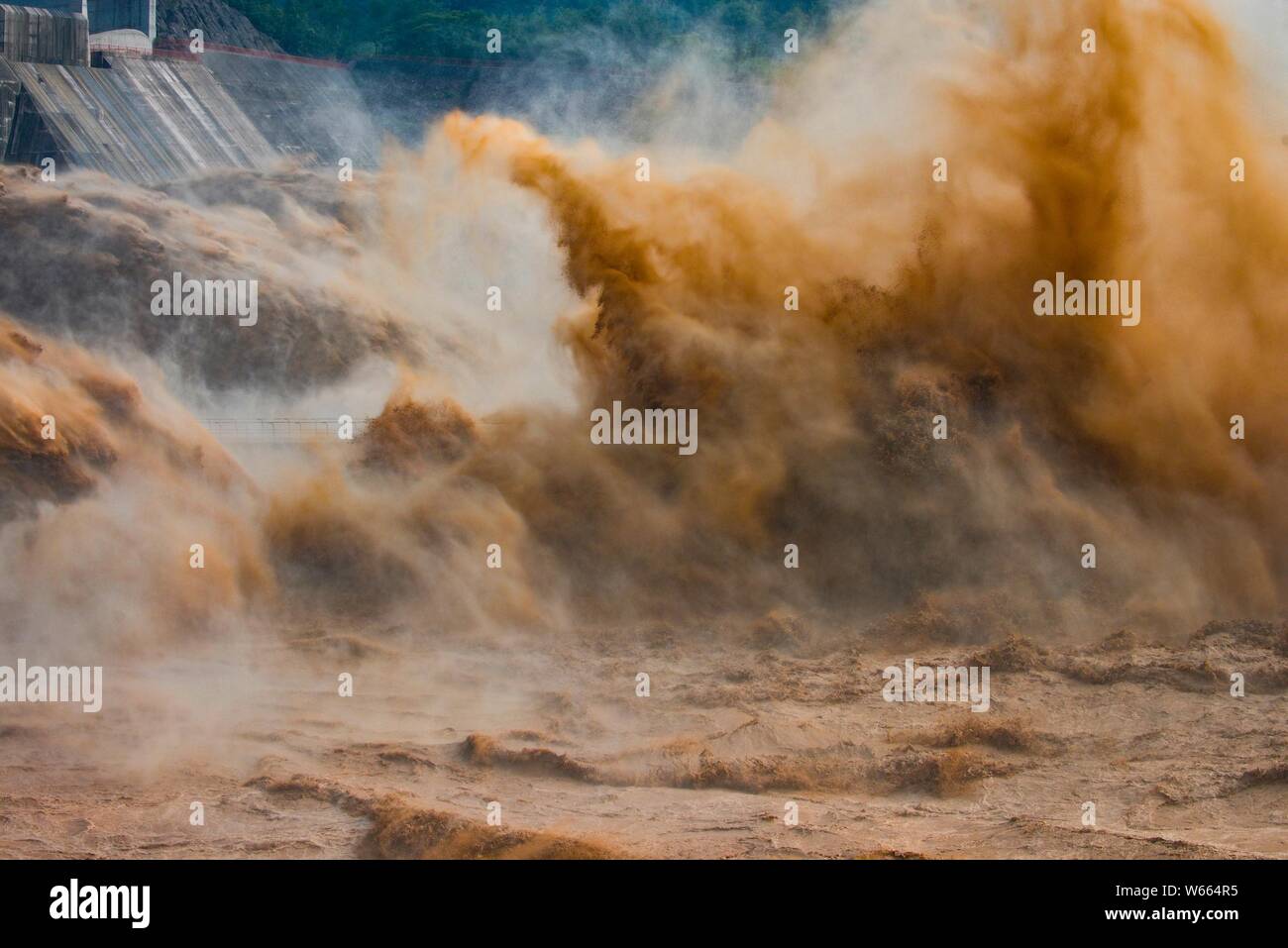 Silt laden water hi-res stock photography and images - Alamy