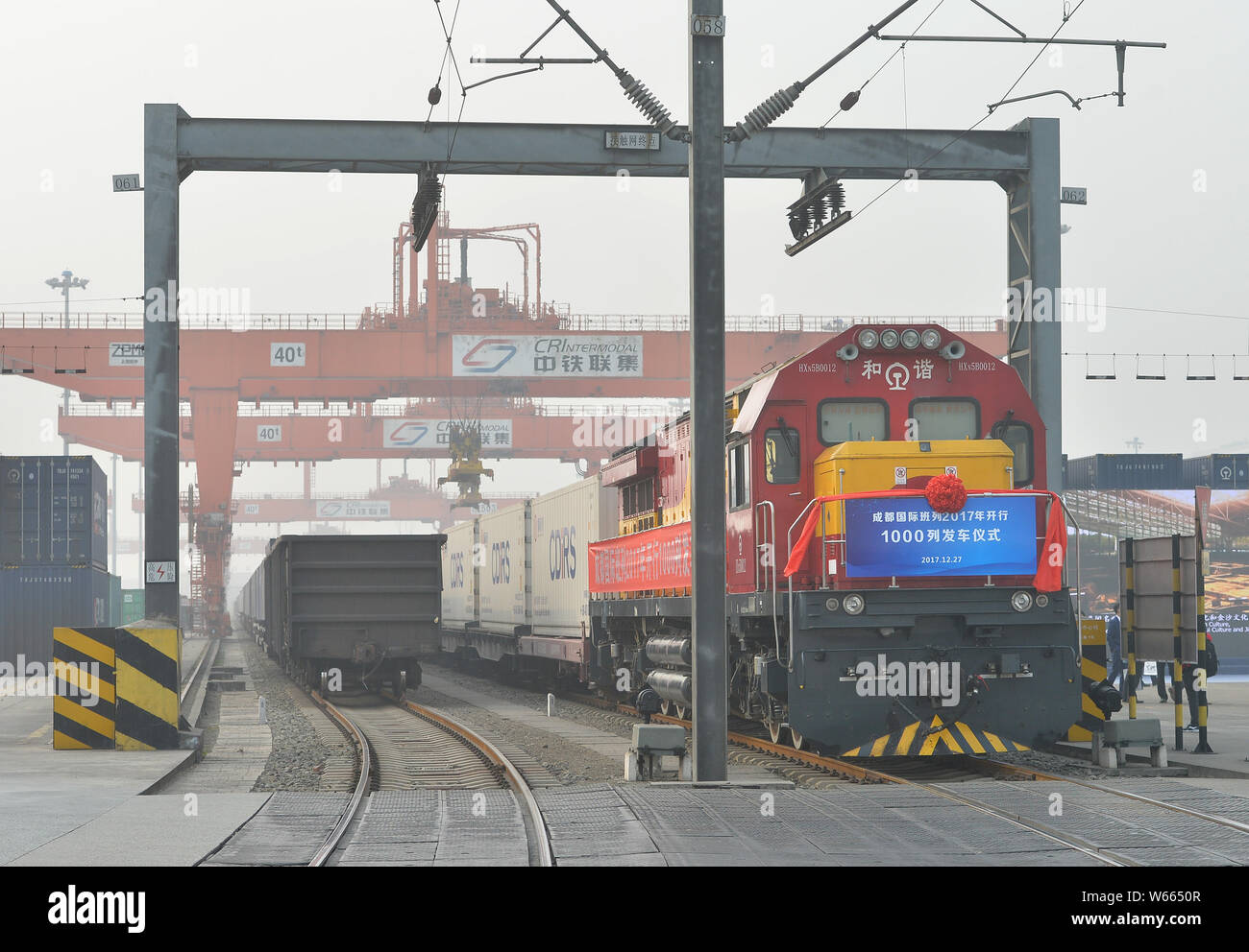 --FILE--A freight train of Chengdu-Europe Silk Road to the world is ...