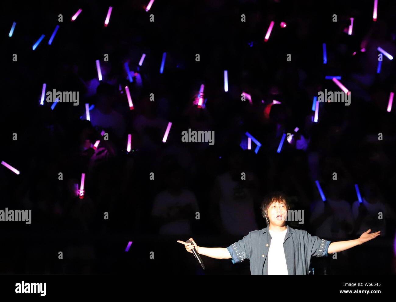 Chen Hsin-hung, better known by his stage name Ashin of Taiwanese rock ...