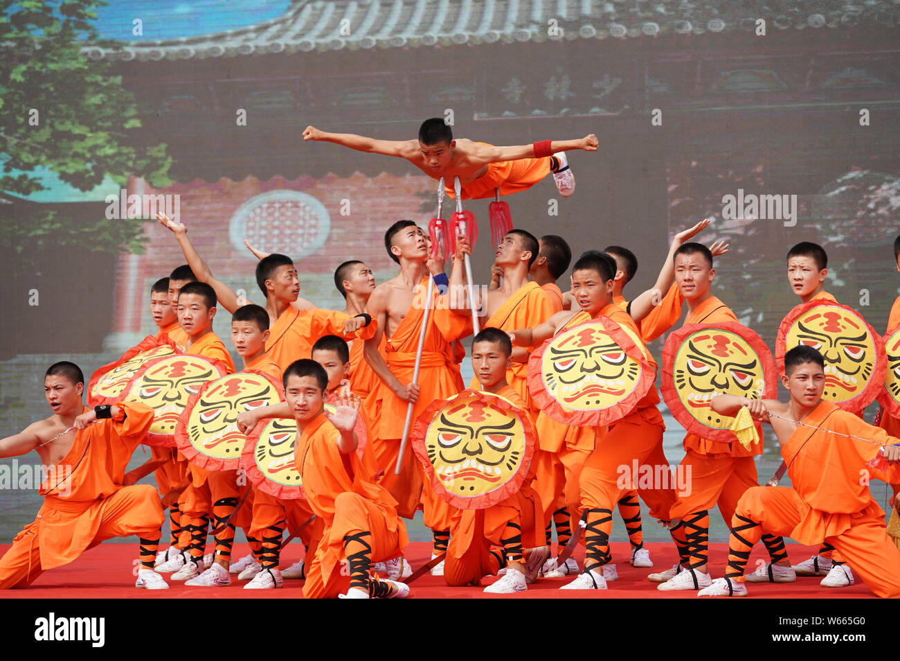 Shaolin temple songshan hi-res stock photography and images - Alamy
