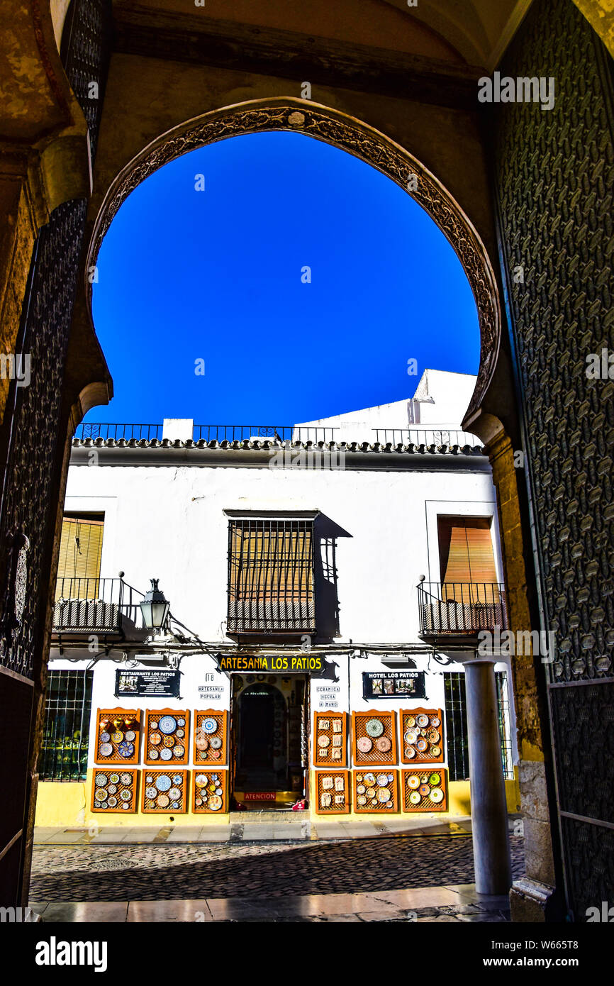Moorish arch hi-res stock photography and images - Alamy