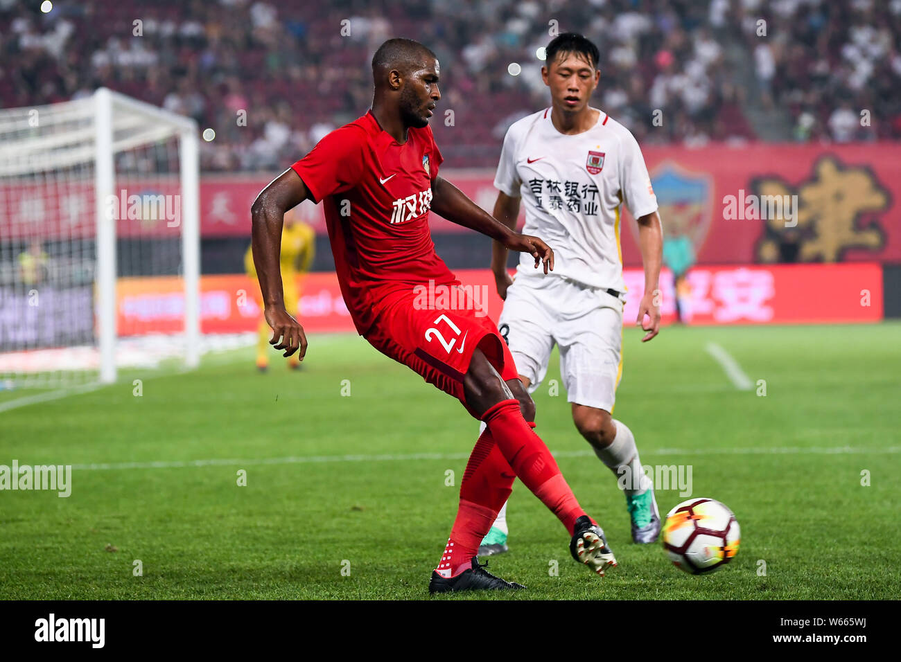 20 anthony modeste hi-res stock photography and images - Alamy