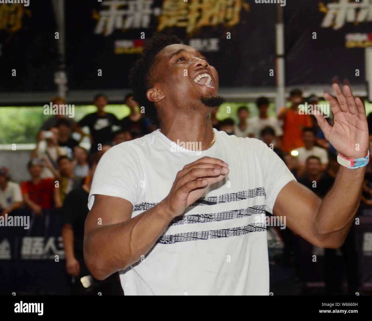 2018 nba china game hi-res stock photography and images - Alamy