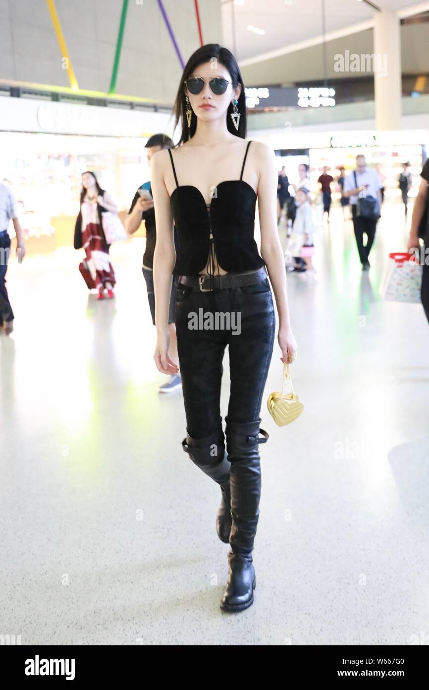 Chinese model Xi Mengyao, better known as Ming Xi, arrives at the ... Chinese model Xi Mengyao, better known as Ming Xi, arrives at the ...