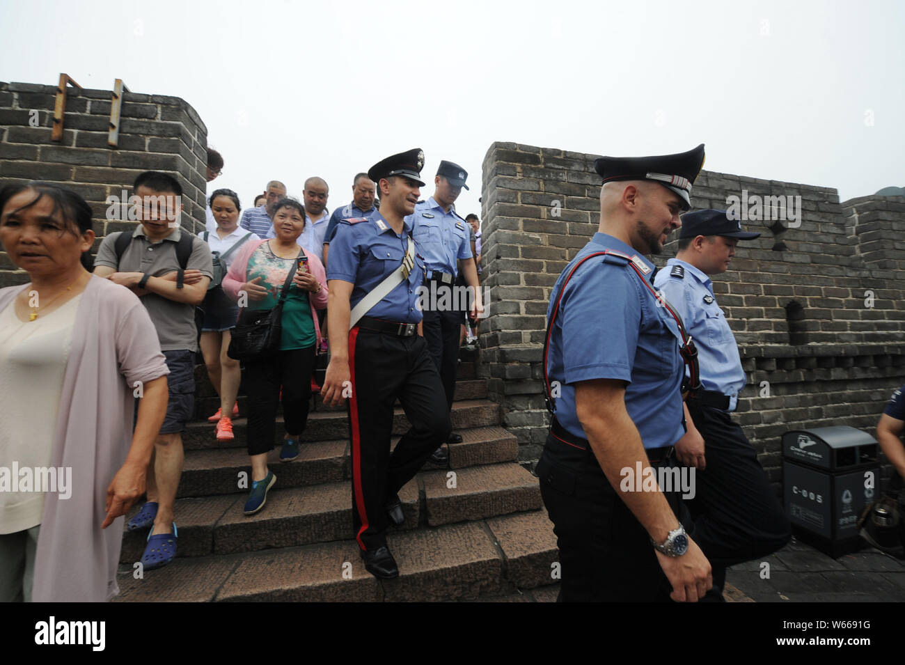 Italian police officers conduct joint patrols with Chinese police ...