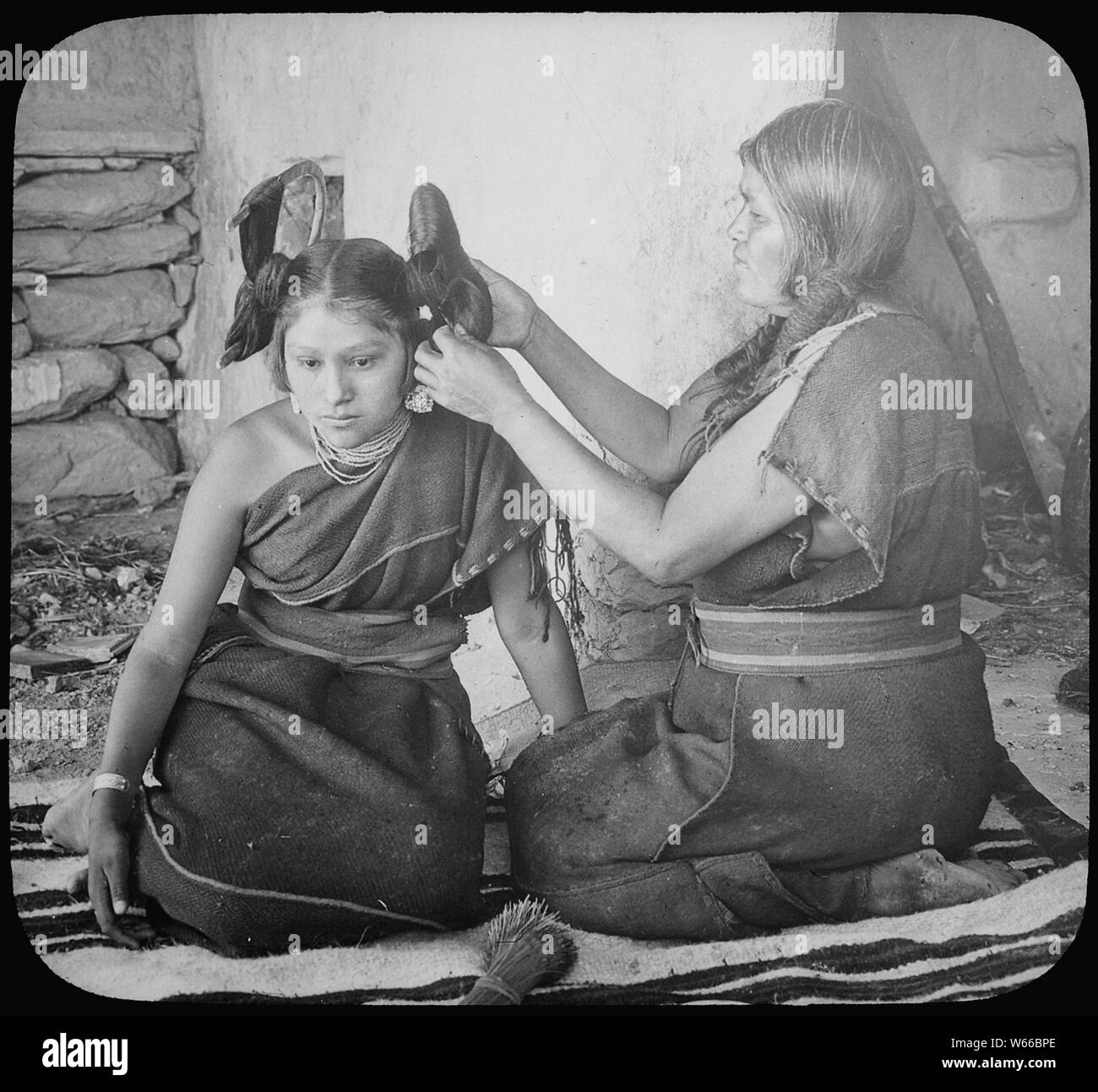 Hopi girl hi-res stock photography and images - Alamy