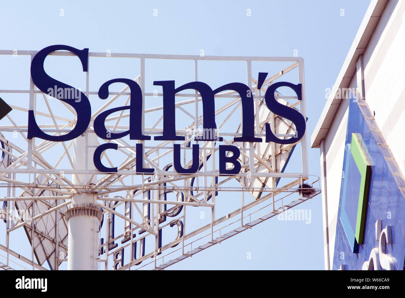 Sams supermarket hi-res stock photography and images - Alamy