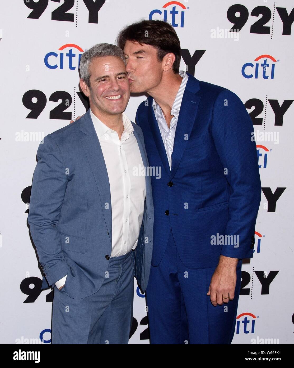 Jerry Oconnell In Conversation With Andy Cohen Hi res Stock Photography jerry-oconnell-in-conversation-with-andy-cohen-hi-res-stock-photography