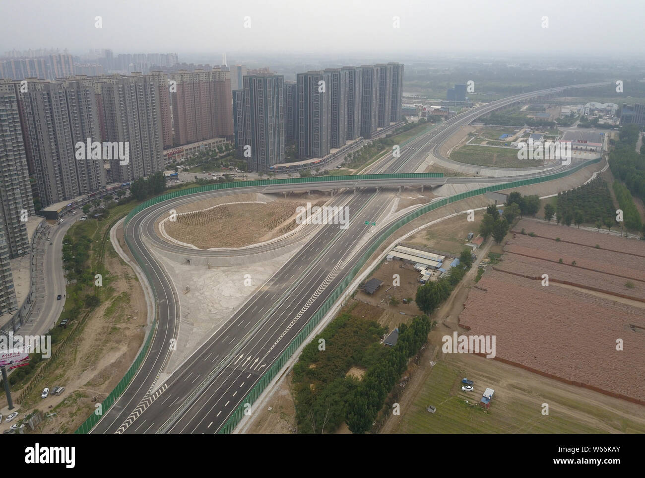 An aerial view of the Sanhe section of the G0121 Beijing¨CQinhuangdao ...