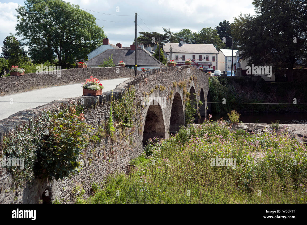 Clohamon bridge hi-res stock photography and images - Alamy