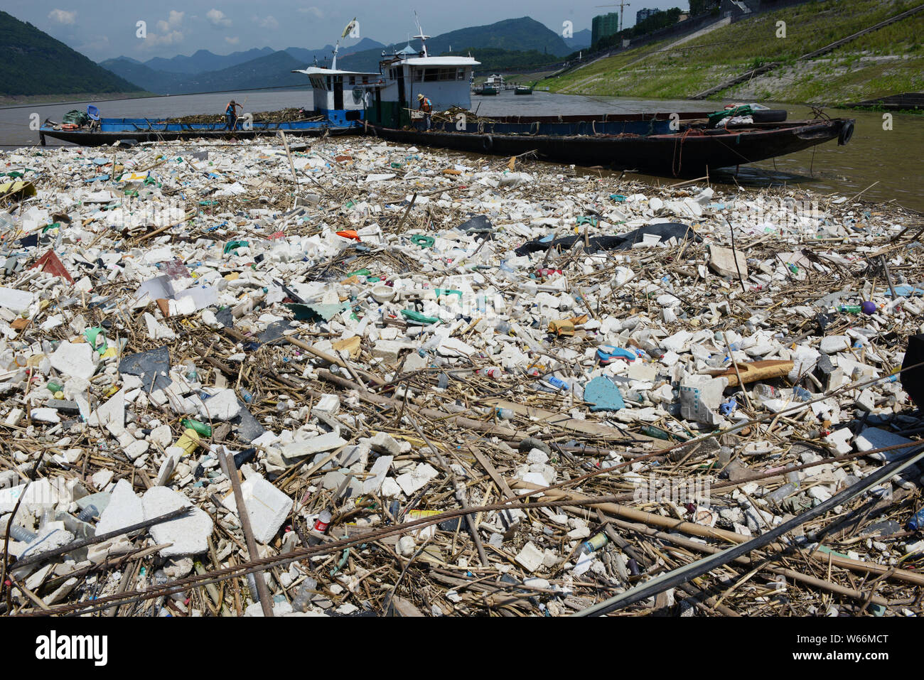 View of garbage floating on the Yangtze River in Yunyang county ...