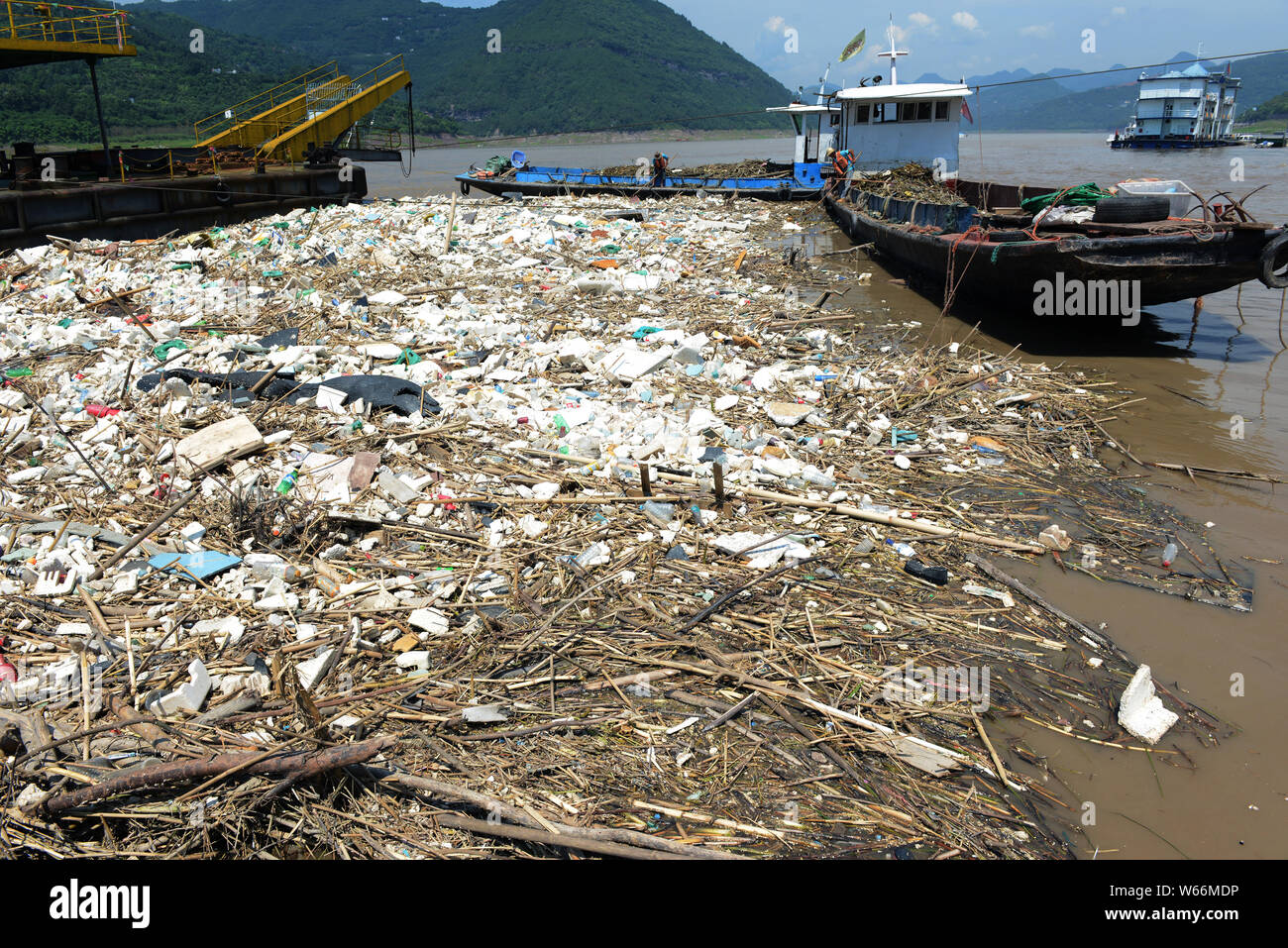View of garbage floating on the Yangtze River in Yunyang county ...