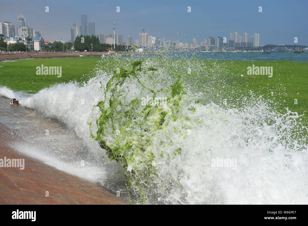 Wave surge city china hi-res stock photography and images - Alamy