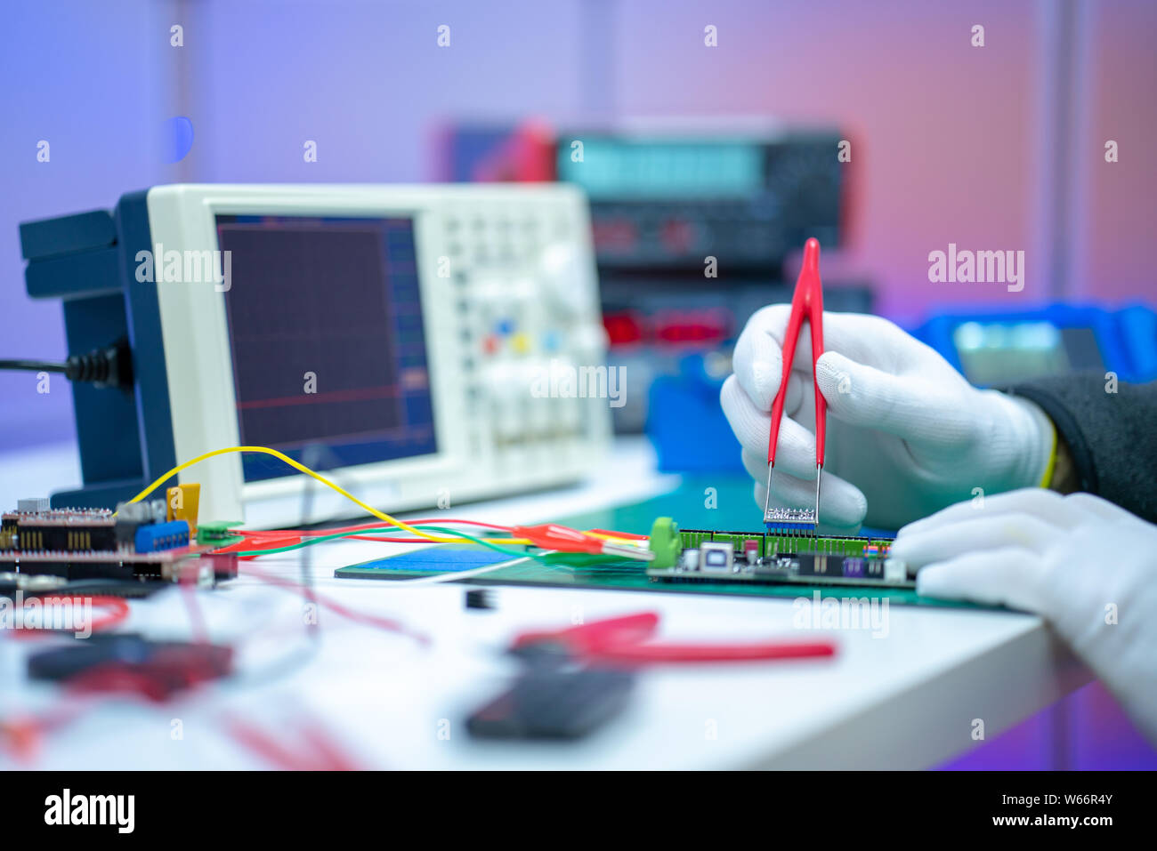 Diagnose cellular hi-res stock photography and images - Alamy