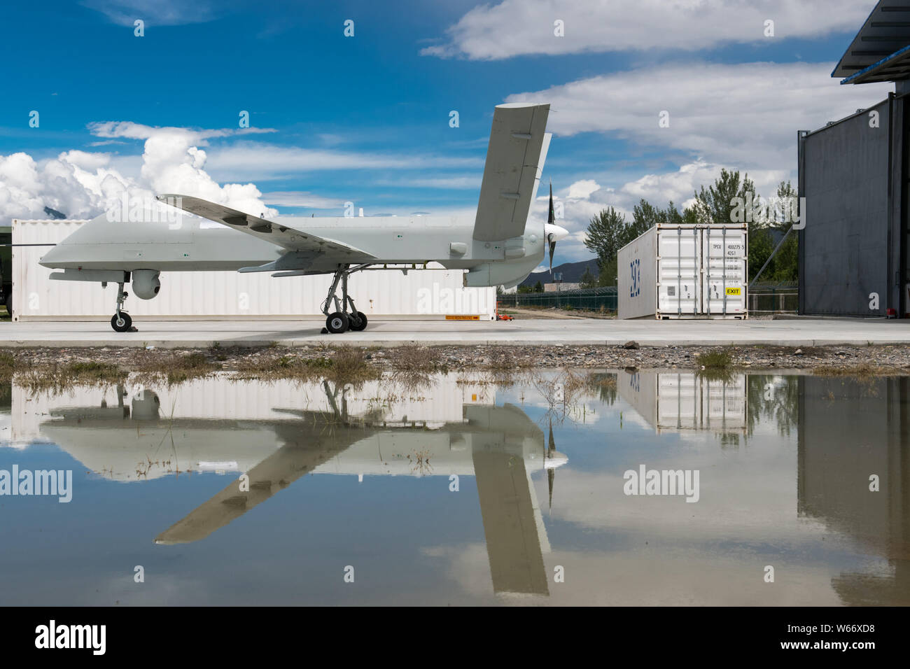 Ch 4 rainbow hi-res stock photography and images - Alamy