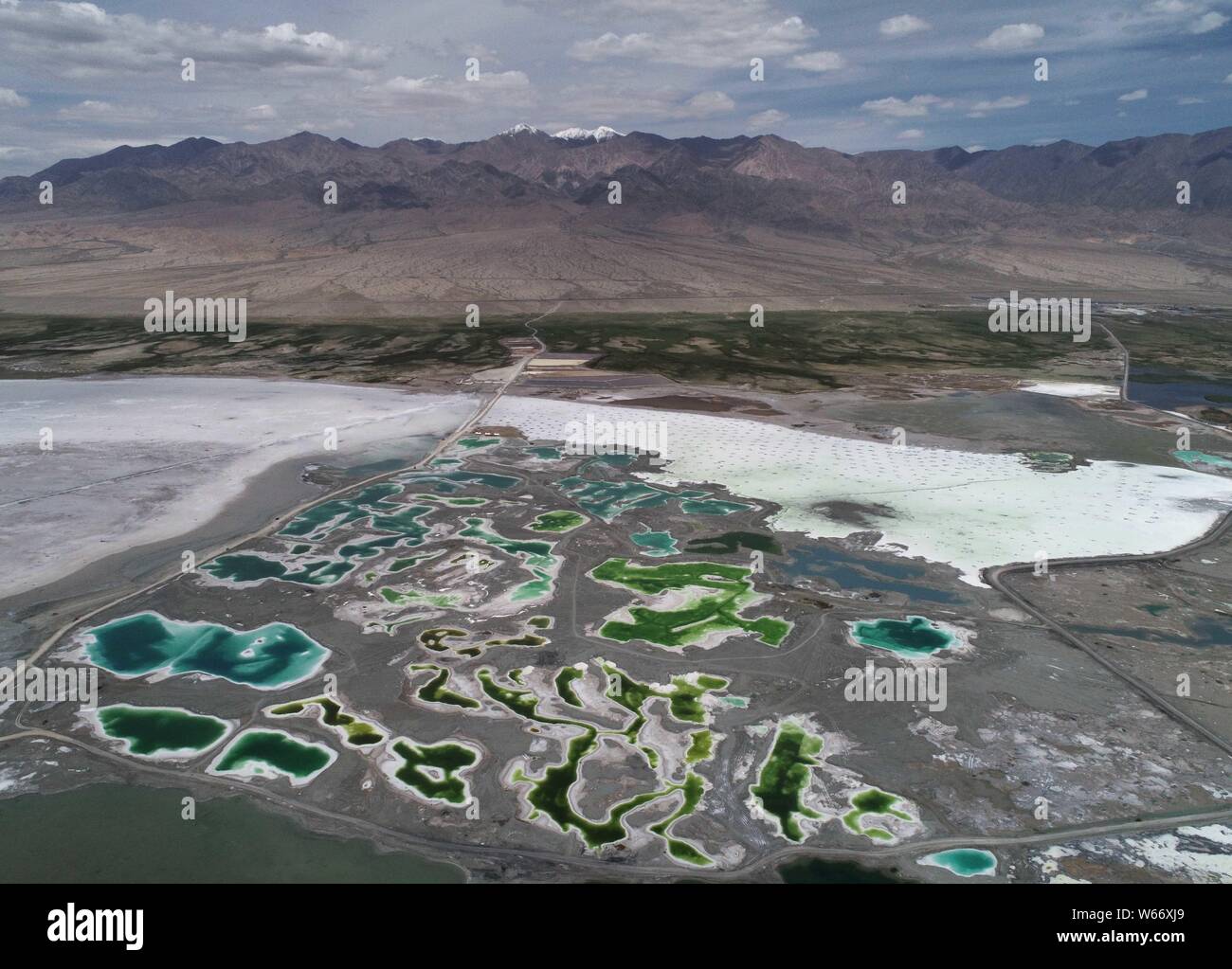 Aerial view of the Da Qaidam salt lake featuring the shape of emeralds ...