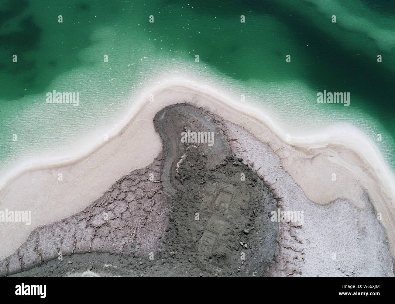Aerial view of the Da Qaidam salt lake featuring the shape of emeralds ...
