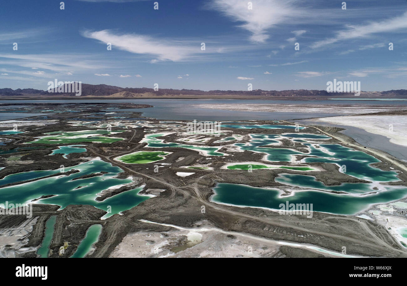 Aerial view of the Da Qaidam salt lake featuring the shape of emeralds ...