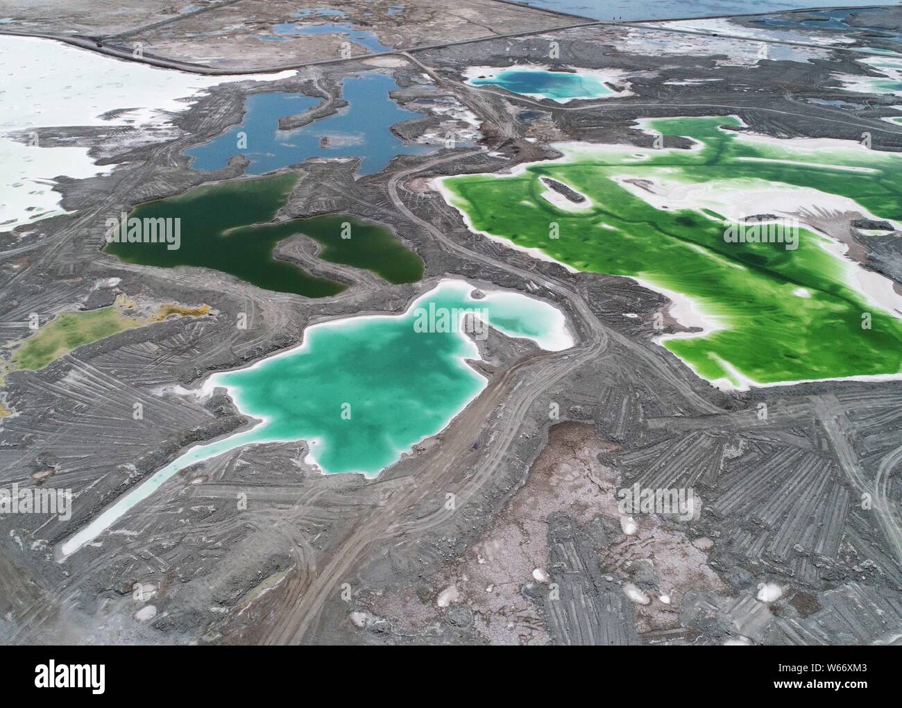 Aerial view of the Da Qaidam salt lake featuring the shape of emeralds ...