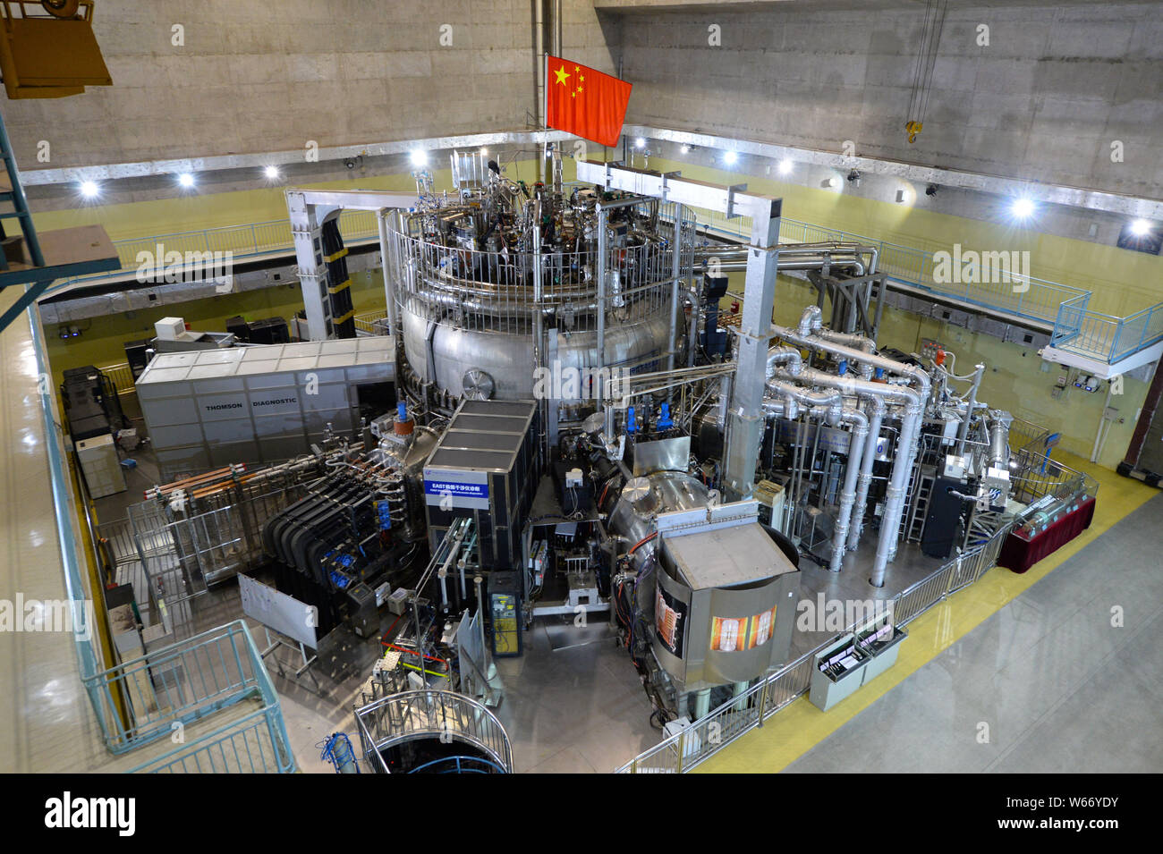 Tokamak Fusion Reactor Stock Photos & Tokamak Fusion Reactor Stock ...
