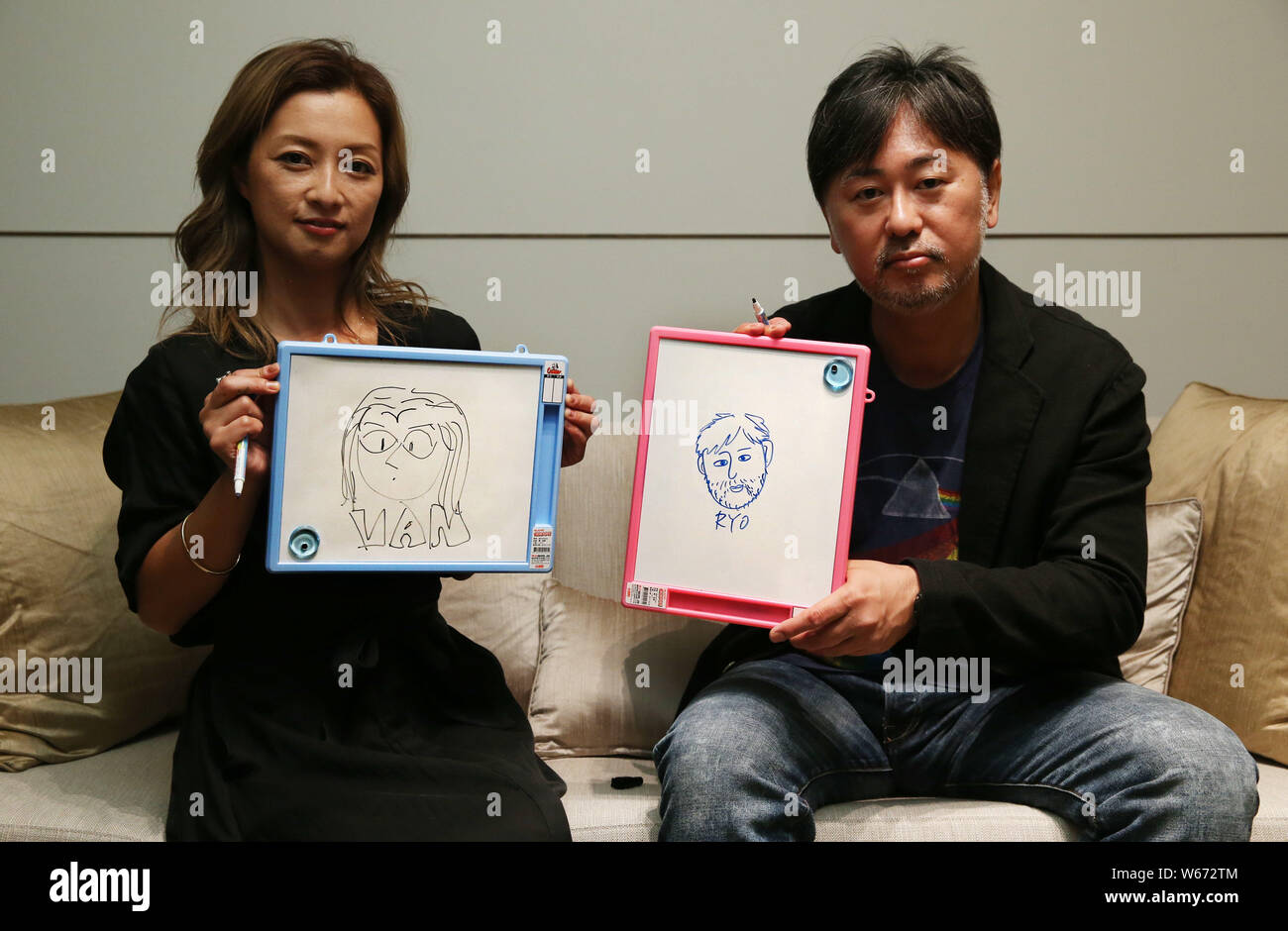 **TAIWAN OUT**Japanese vocalist Tomiko Van, left, and guitarist Ryo ...