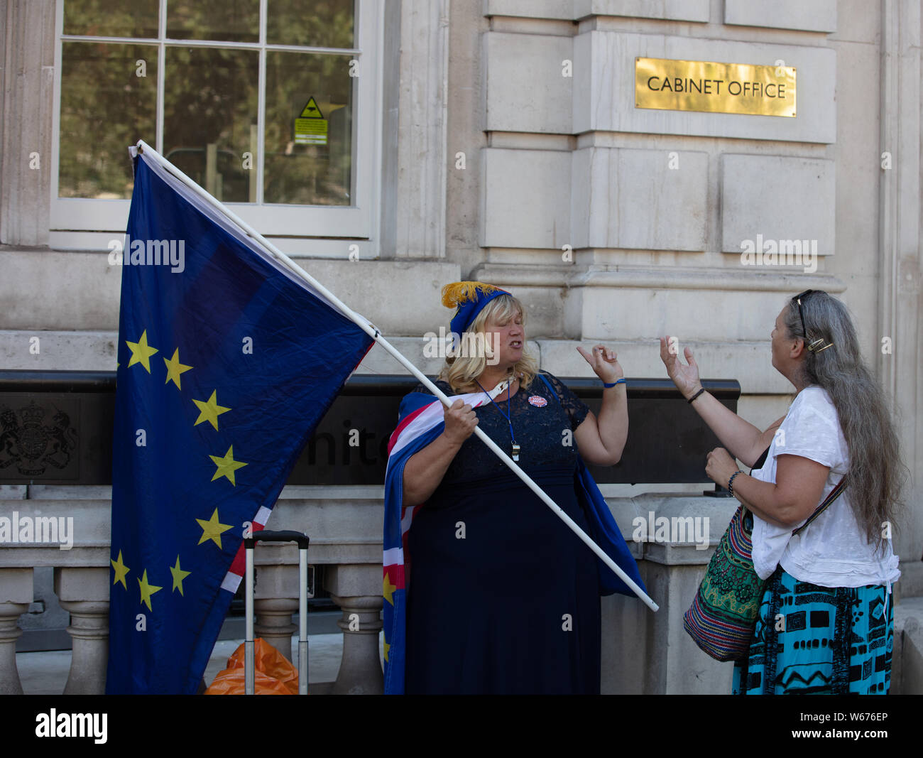 Pro bexit supporter argues with remainer hi-res stock photography and ...