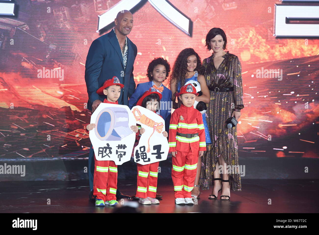 (From left) American actor Dwayne Johnson, child stars Noah Cottrell ...