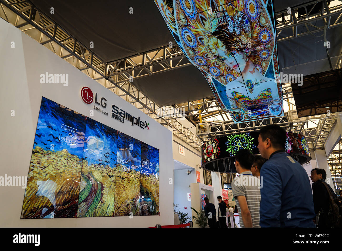 Lg display co ltd hi-res stock photography and images - Alamy