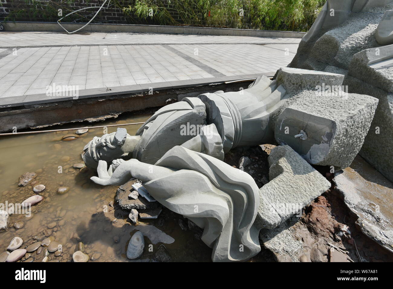 View of the damaged statue of Su Shi, a well-known poet of Song Dynasty ...